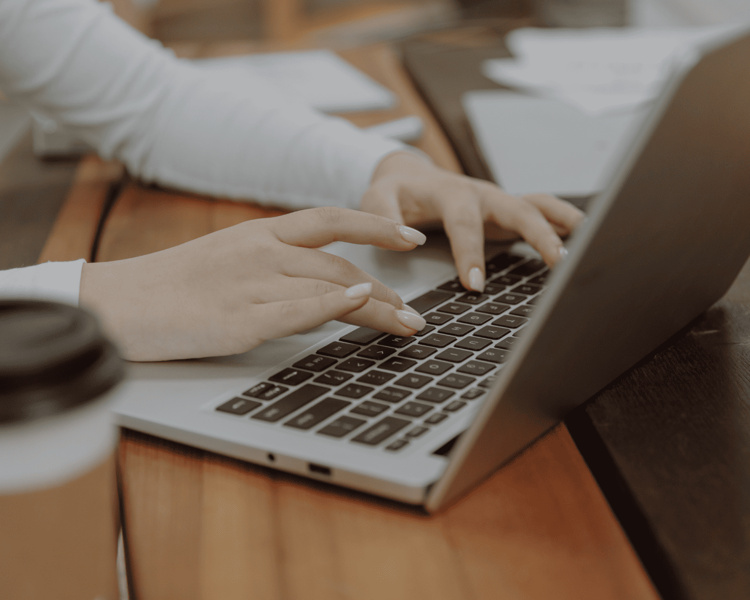 Closed Captions vs. Open Captions: Understanding the Differences, Uses, and Benefits - SubCaptioner